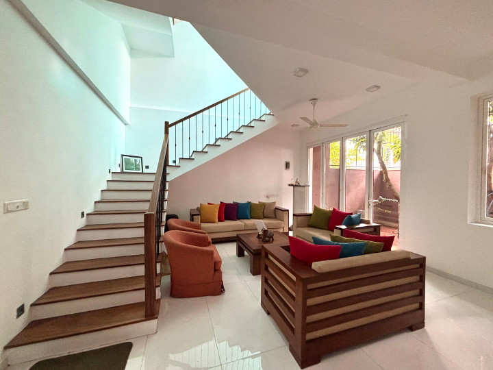 Spacious 5br Modern Home In Nawala - Colombo