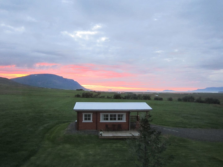Bjálkahús Með Hitaveitu. 26 Fm. - Islande