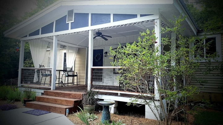 Charming Country Cottage Nestled In The Woods - South Carolina