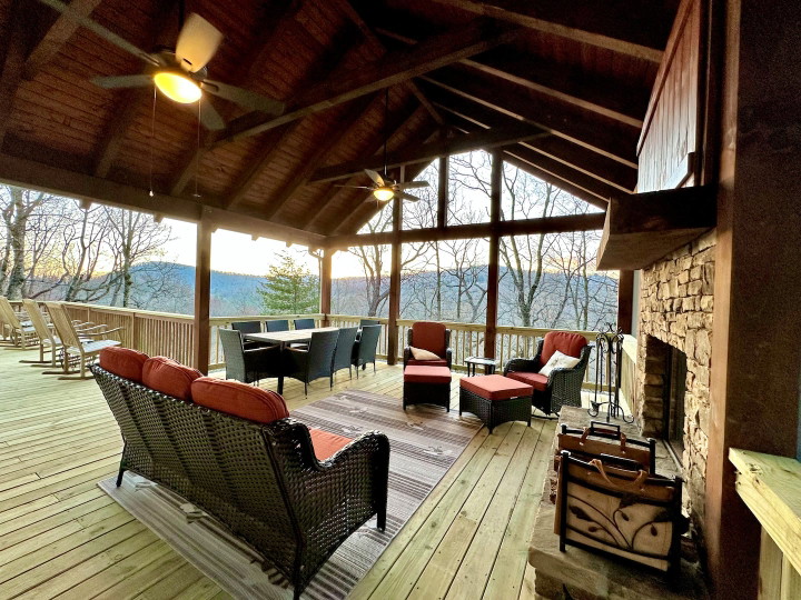 Honey Bee Hideaway | Views + Deck + Close To Town - Highlands, NC