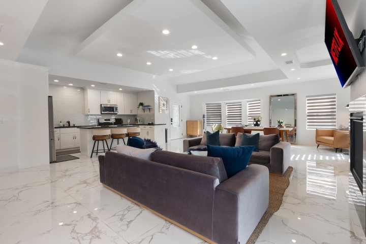Minimalist Serene Home In Near Rose Bowl Stadium - Pasadena, CA