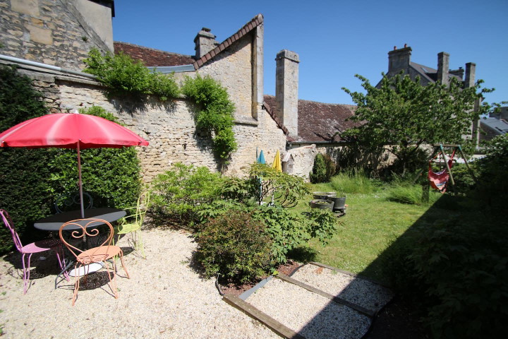 Petite Maison Meublée Avec Jardin, Pour 2/4 Pers. - Falaise