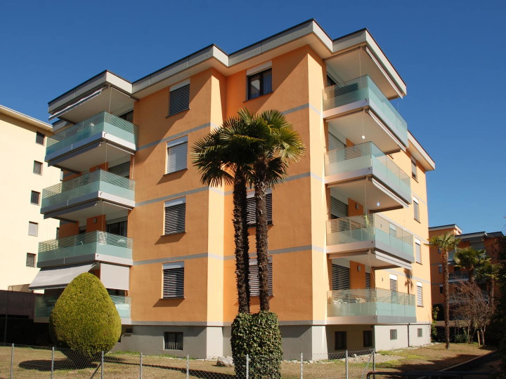 Schöne Wohnung Für 4 Personen Mit  W-lan, Tv, Balkon, Haustiere Erlaubt Und Panoramablick - Brione