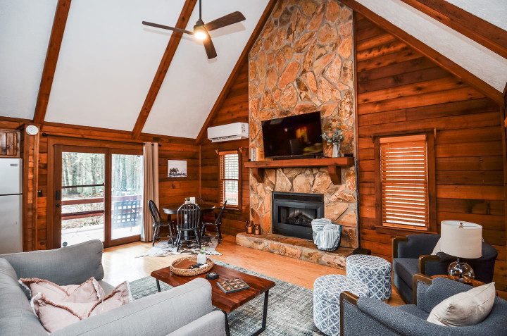 Wooded Retreat | 8 Mins To Blue Ridge | Hot Tub - Blue Ridge, GA