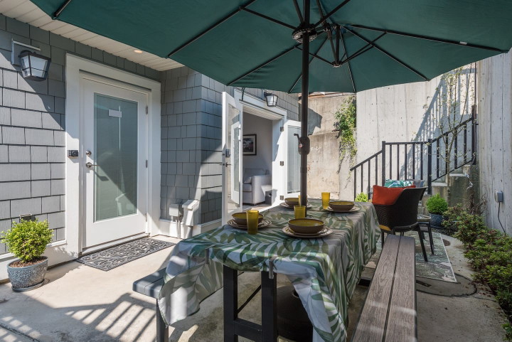 2-bedroom, 2-full-bath Cottage In Vancouver - Vancouver