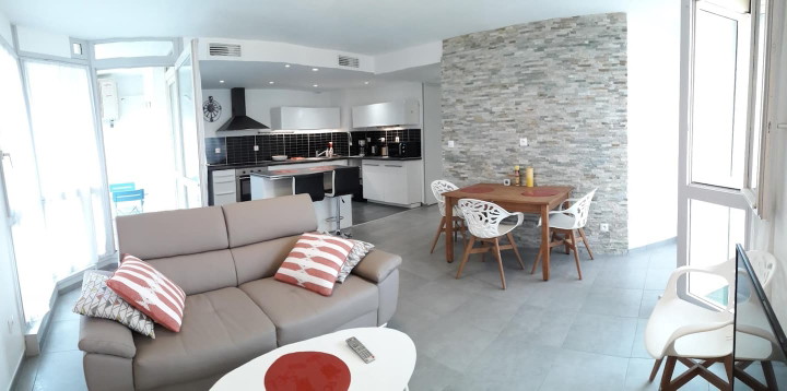 Antigone 2 Bedroom Apartment, Wi-fi, Loggia And Garage - Montpellier
