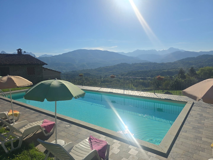 Sleeps 12, Private Pool, Walk To Restaurants - Italy
