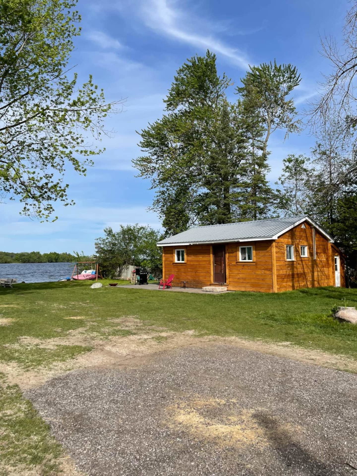 Hickory Waterfront Cottage #6 - Campbellford