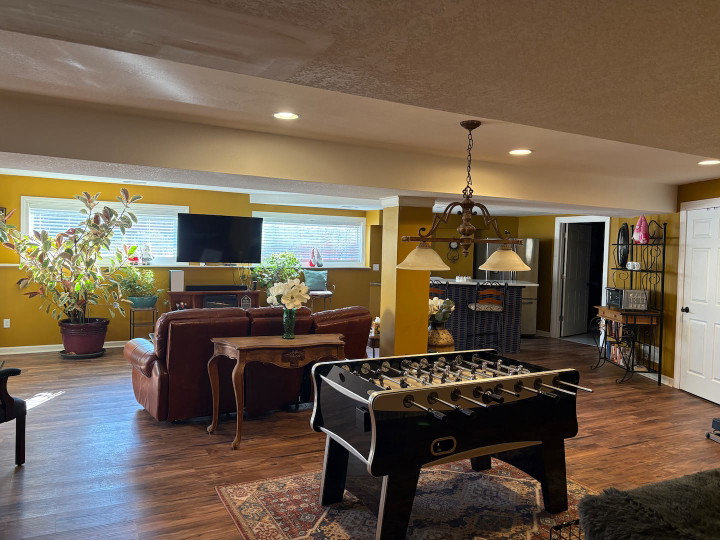 1200 Ft No Pet Or Cleaning Fee Fenced Yard Kitchen - Kansas City, MO