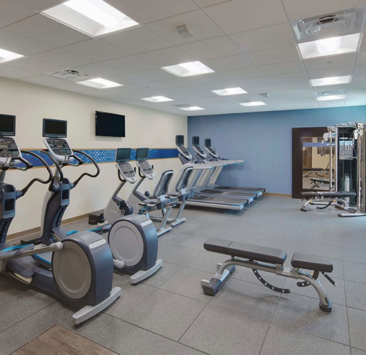 Stylish 4 Hotel Rooms W/ Parking & Breakfast - Murrieta, CA