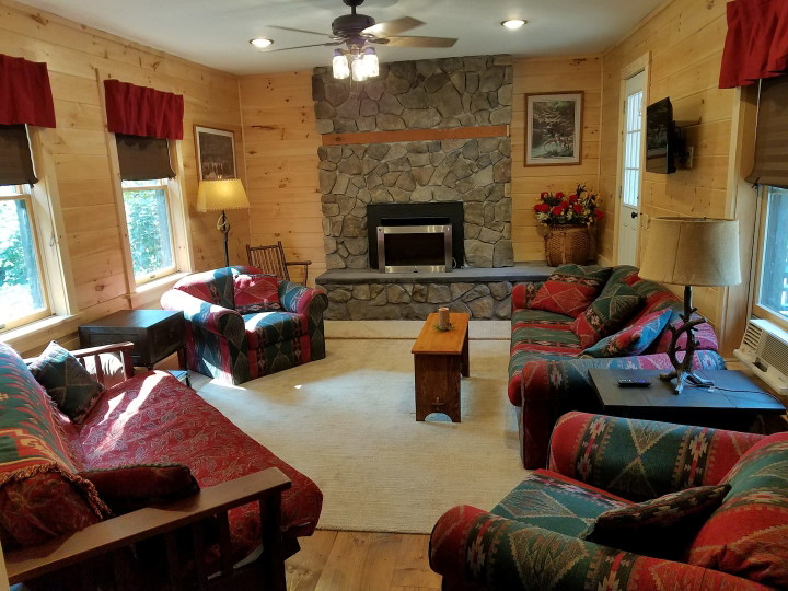 Warrensburg Log Cabin - Lake George, NY