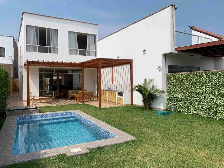 Casa Con Piscina Ideal Para Familias - 