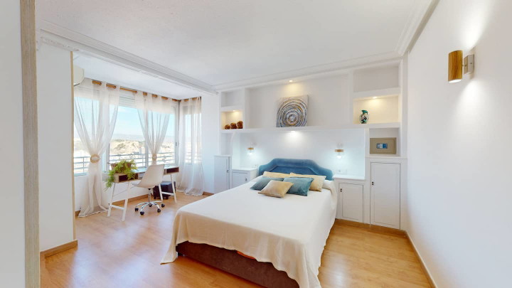 Apartamento Moderno Y Equipado En Alicante Riscal - Alicante