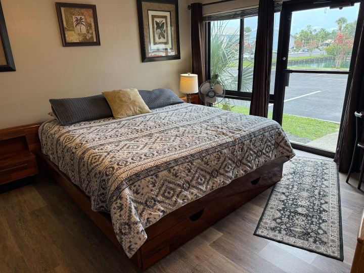 Little Retreat Kitchenette, Clothing Optional  N9s - Odessa, FL