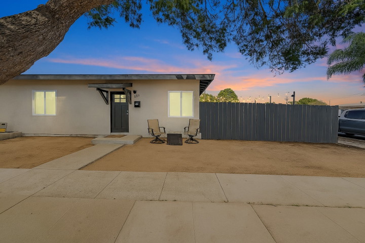 Modern Stay Near Everything - San Diego, CA