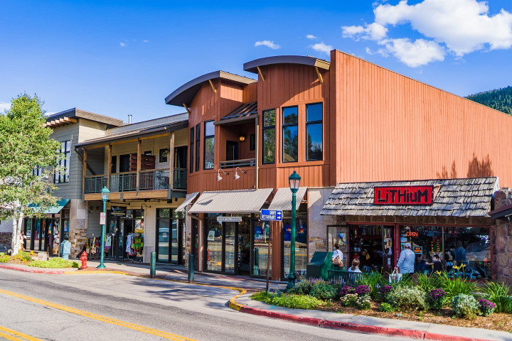 King Beds * Downtown Luxury Loft * Walk Everywhere - Estes Park, CO