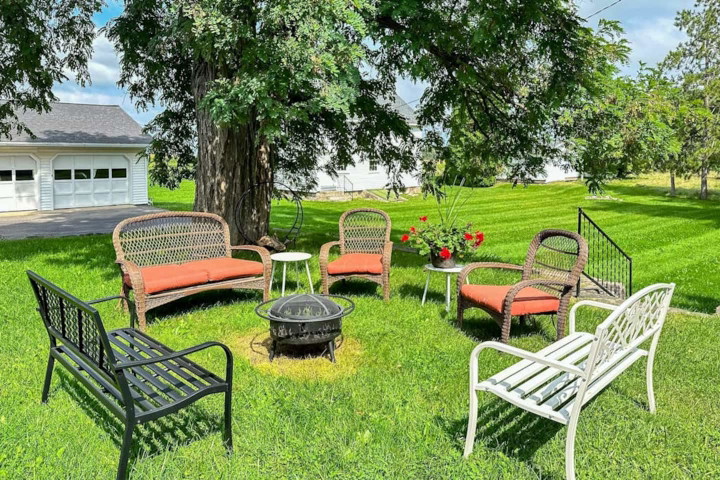 6br Country Retreat With Game Room & Large Yard - Penn Yan, NY