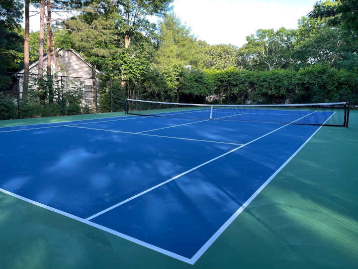 Hampton Oasis With Private Tennis, Pool, Theater - East Hampton, NY