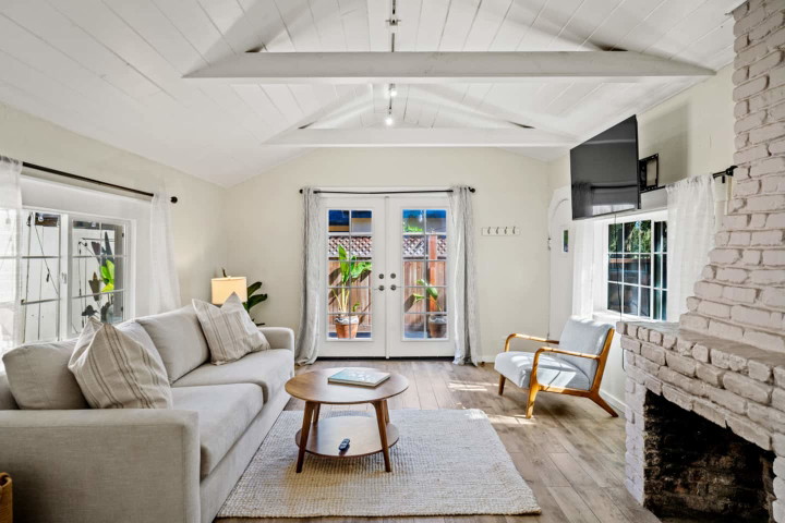 Carmel Cozy Cottage | Room For 4 - Carmel-by-the-Sea, CA
