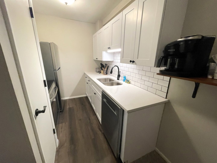 2-bedroom Apartment Budget-friendly City Stay - Bloomington, IL