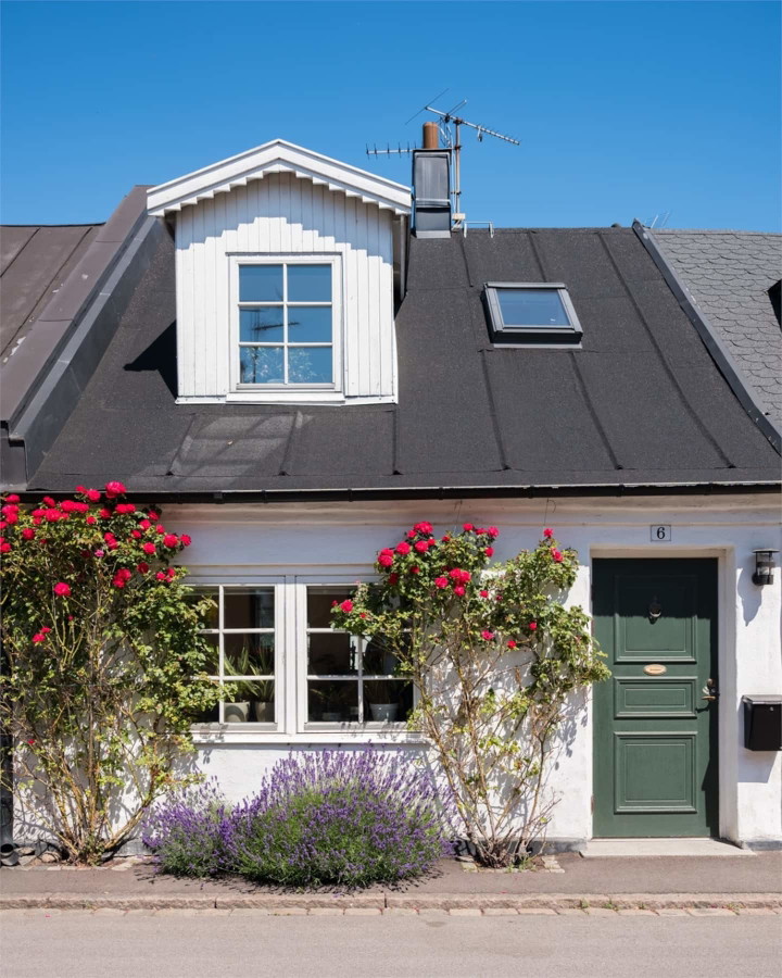 Village House In The Middle Of Malmö From 1863 - Lund