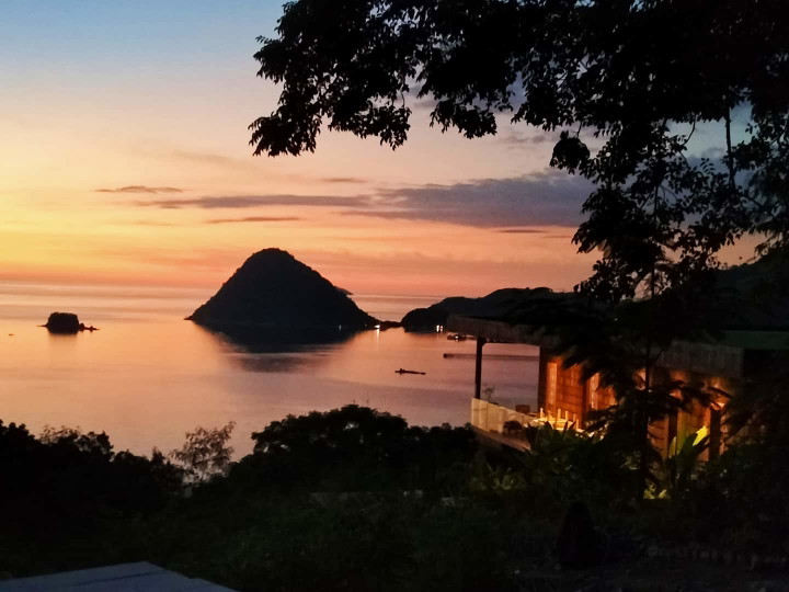 7br Private Pool Villa With Stunning View, Komodo - Labuan Bajo