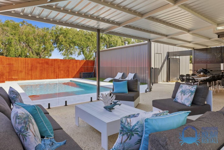 Mandurah Poolside Retreat - Pinjarra