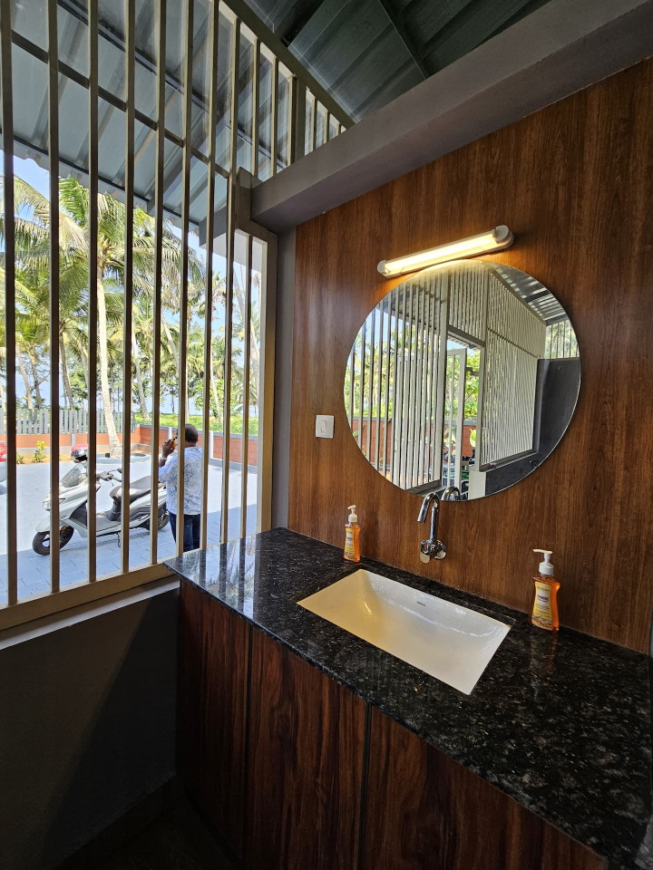 Dream Nest Resort With Private Beach Entrance - Kerala
