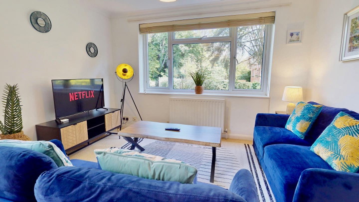 Peaceful Ground Floor Apartment With Parking - Royal Tunbridge Wells