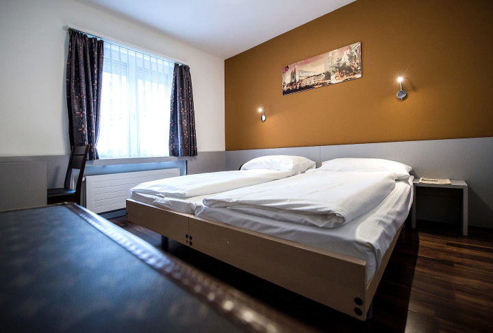 Alexander Guesthouse Zurich- Chambre Double (Wlan) - Zúrich, Suiza