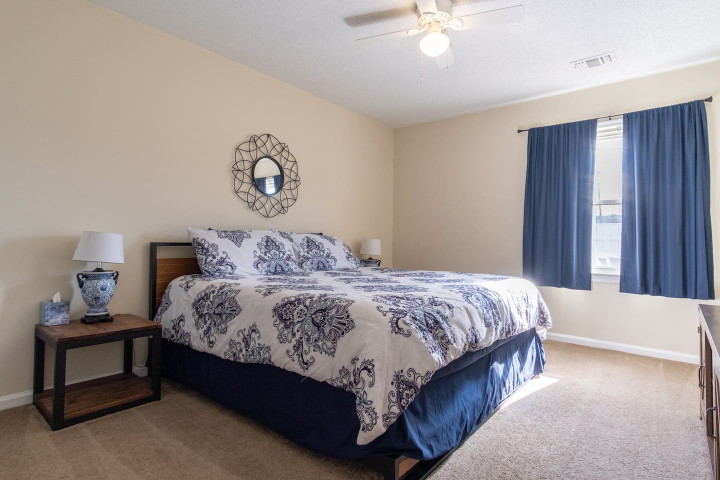 Fast Wifi! King! Tree House Bed! Arcade! Smrt Tvs - Chesapeake, VA