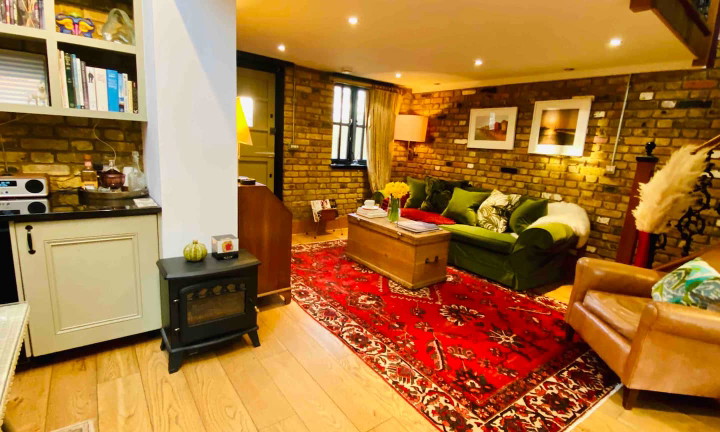 The Stable, 5* Boutique Cottage, Southend-on-sea - Essex