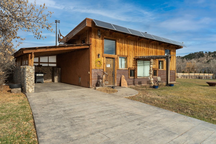 Off-grid Cottage At Granny Flats - Spearfish, SD