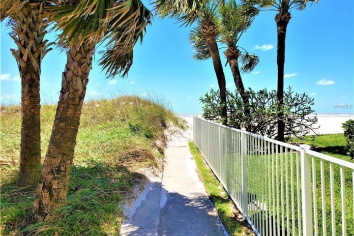 Beachside 1-bedroom Condo In Redington Beach! - Redington Beach