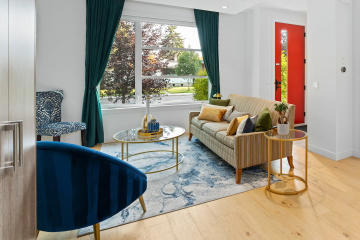 Calgary Grand Retreat | 8br 8ba Sleeps 16 | Sauna - Calgary