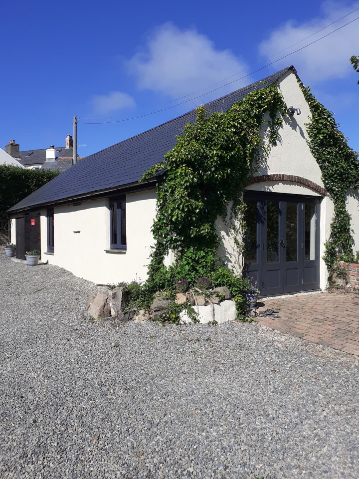 Lovely 2 Bedroom Cottage Set In Coastal Village - Trefin