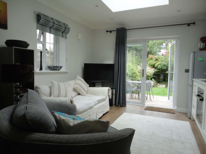 Quiet 1 Bed Annexe - Ringwood