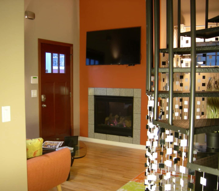 Uptown East Isles: Immaculate, Quiet, Mcm Escape - Minneapolis, MN