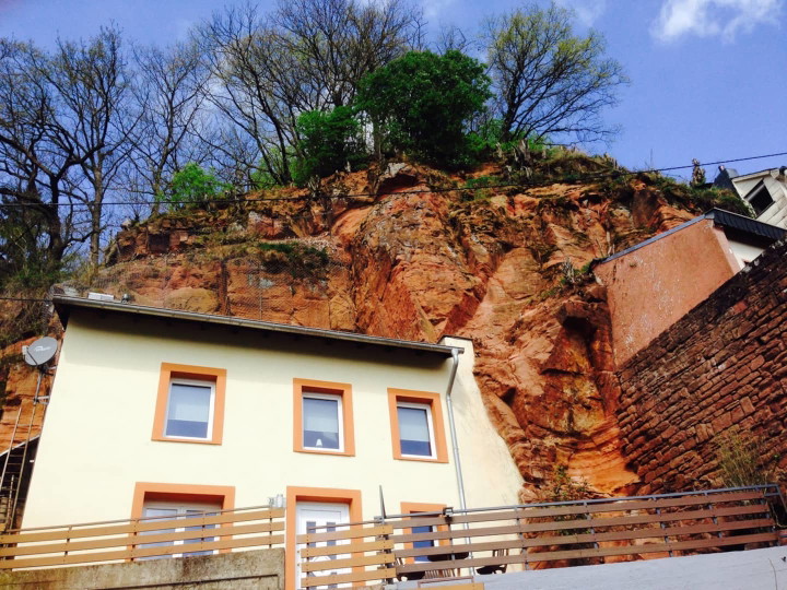 Rock House With Views Over Trier - Trier