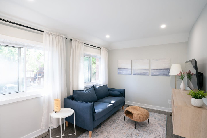 Calm Spacious Stay, Prime Location Near Amenities - St. Catharines