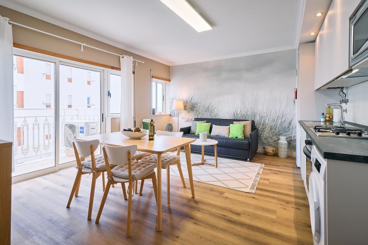 The New Renovated Sabine Apartment With A Side Sea View - Armação de Pêra