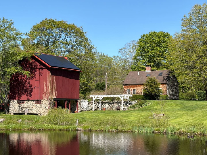 Cozy Guest Cottage On Gorgeously Landscaped Estate - Litchfield, CT