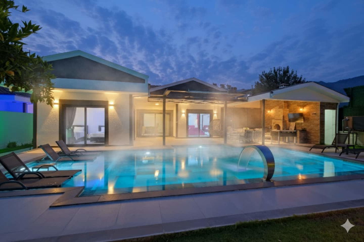 Diamond Villas With Hot Tub Rose Massage Chair - Köyceğiz