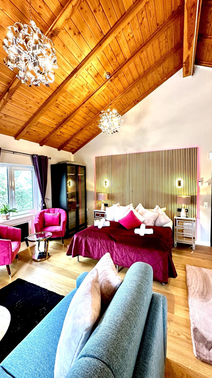 Luxus Villa, 10 Zimmer, 9 Bäder, Swimmingpool! - Berlin