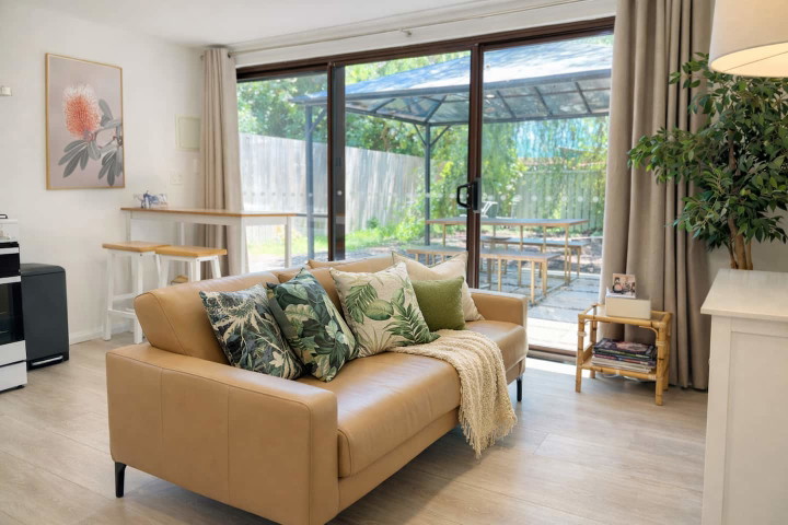 Humble & Cosy, Rustic Guesthouse - Perth, Australia
