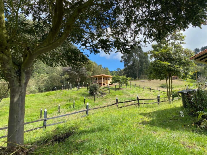 Un Refugio En Las Montañas De Tabio - Subachoque
