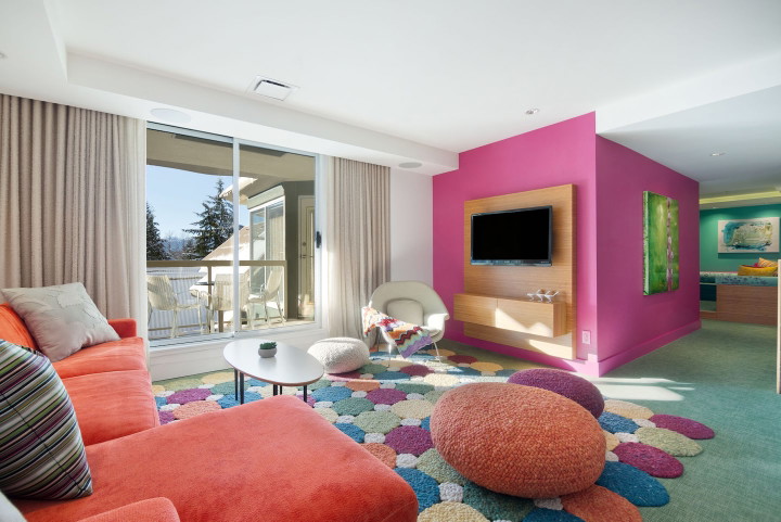 Vibrant 3bedroom: Ski-in/ski-out Condo W/pool & Ht - Whistler Blackcomb
