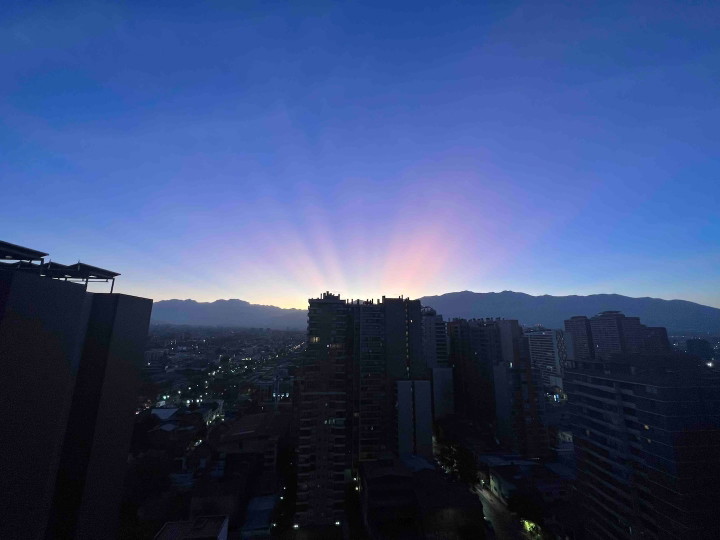 Despertando En Las Nubes - Santiago (Chile)
