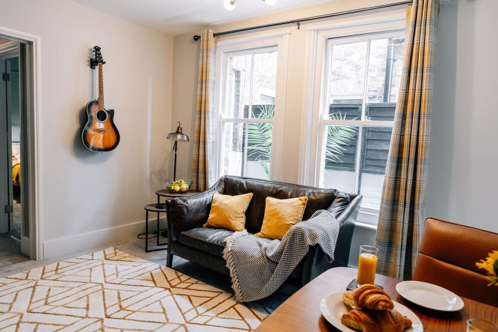 Sanctuary-by-sea  2 Bed Apartment - Steyning