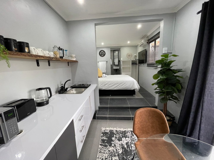Brand New! Modern Garden Cottage - Durban